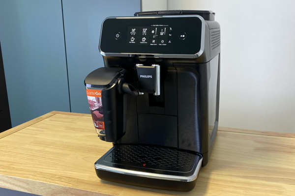 ᐅ Philips EP2231/40 LatteGo 2200 Test ⭐ + (Note: 1,8 - gut)
